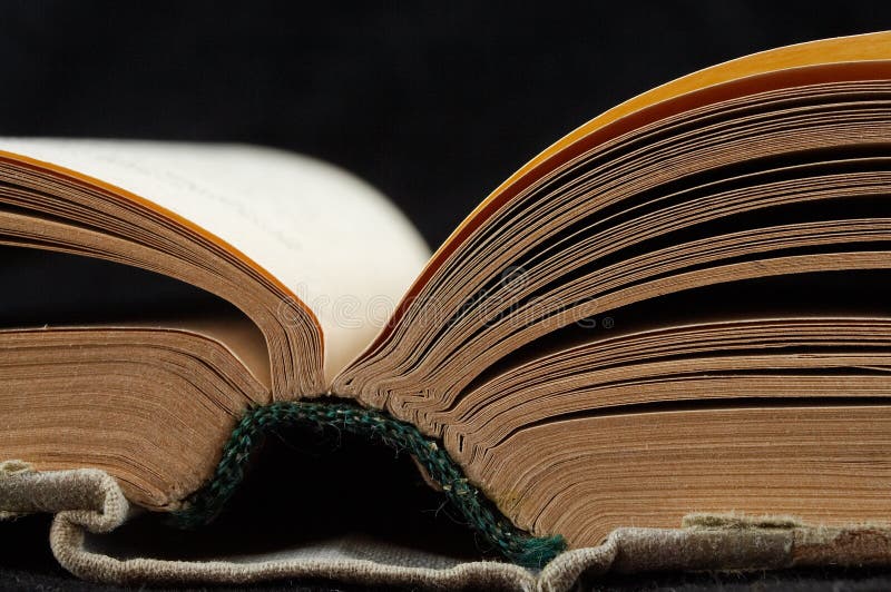 Altes Buch stockbild. Bild von sepia, geschichte, seiten - 2407407