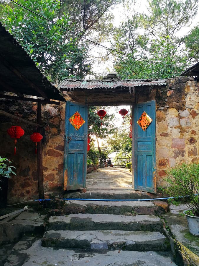 Altes chinesisches Haus redaktionelles foto. Bild von chinesisch - 84128121