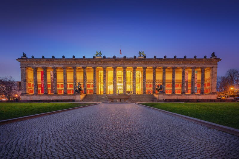 Altes Museum (Old Museum) at Night - Berlin, Germany Editorial Stock ...