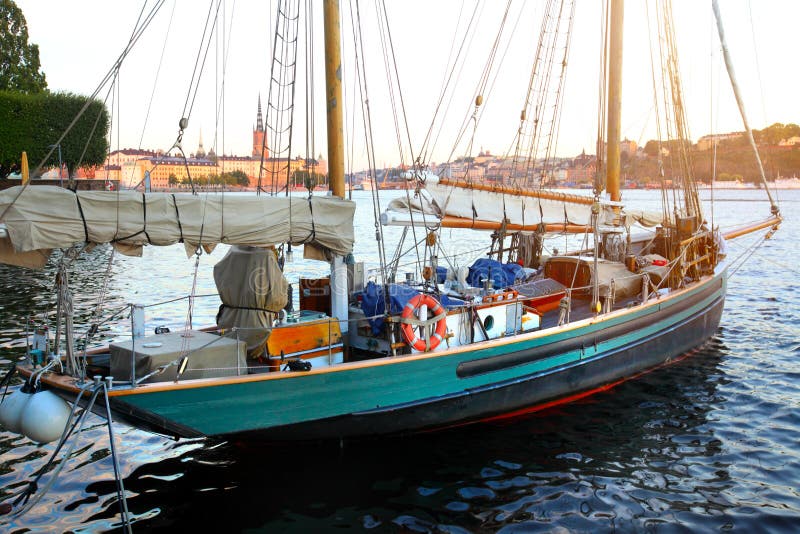 Altes Segelboot Archivbilder - Abgabe des Download-2,482 geben Fotos frei