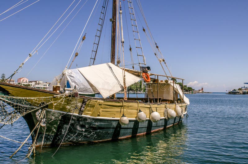 Altes Segelboot Archivbilder - Abgabe des Download-2,482 geben Fotos frei
