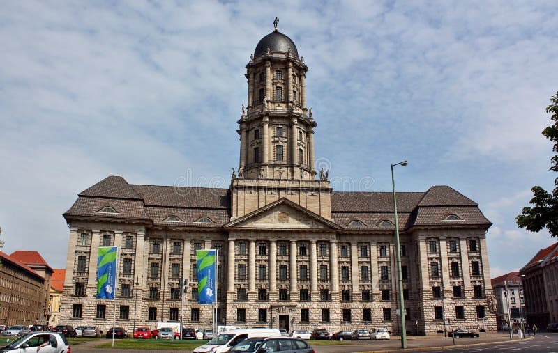 Altes Stadthaus in Berlin stock photo. Image of land - 34490506