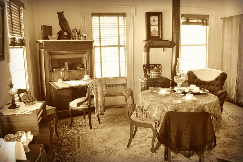 Altmodisches Wohnzimmer redaktionelles stockfotografie. Bild von hotel ...