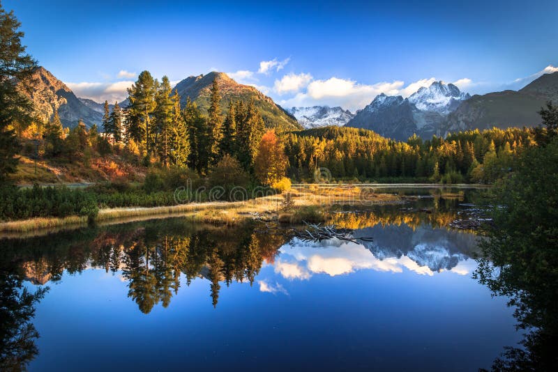 Altas Montañas De Tatras En Eslovaquia Foto de archivo - Imagen de ...