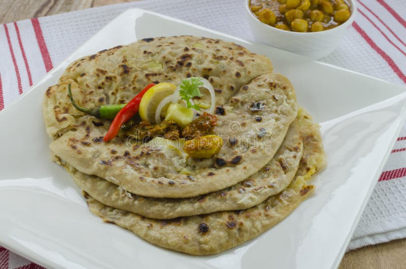 Alu Paratha (potato Stuffed Bread) Stock Photo - Image of indian, snack ...
