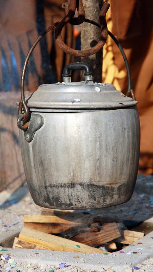 Aluminum pan over the fire stock image. Image of kettle - 44095939