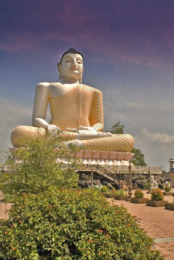 Aluthgama kande viharaya 5 stock image. Image of water - 7736079