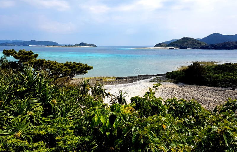 Ama Beach hermoso, Zamami imagen de archivo. Imagen de azul - 113422167