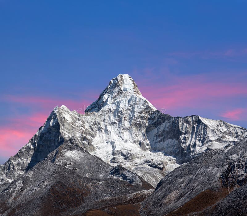Ama Dablam Mount Im Nepal Himalaja Stockfoto - Bild von montierung ...