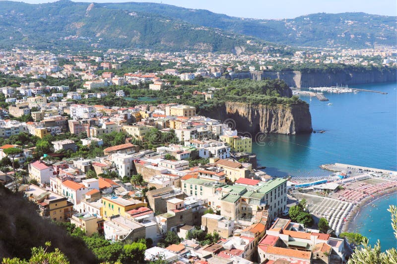 Amalfi Coast Views of the Mediterranean Sea and Homes Built into the ...
