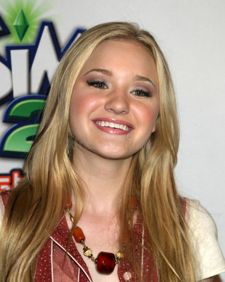 Amanda Michalka editorial photo. Image of august, amanda - 26358796