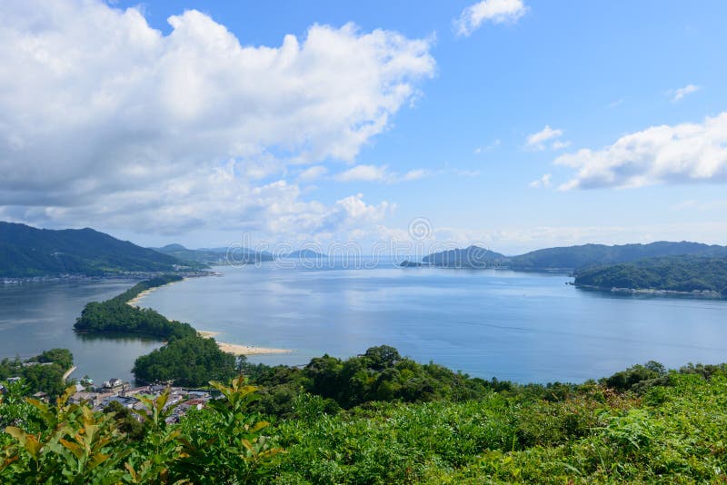 Amanohashidate-Brücke Zum Himmelsstandpunkt Im Winter Stockbild - Bild ...