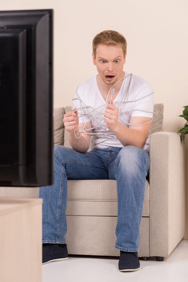 Amarrado acima com cabo. foto de stock. Imagem de plugue - 32658184