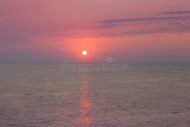 Amazing Beach Sunset with Endless Horizon. Horizontal. Selective Focus ...