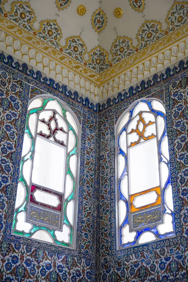 Interior of the Topkapi Palace in Istanbul, Turkey Editorial Stock ...