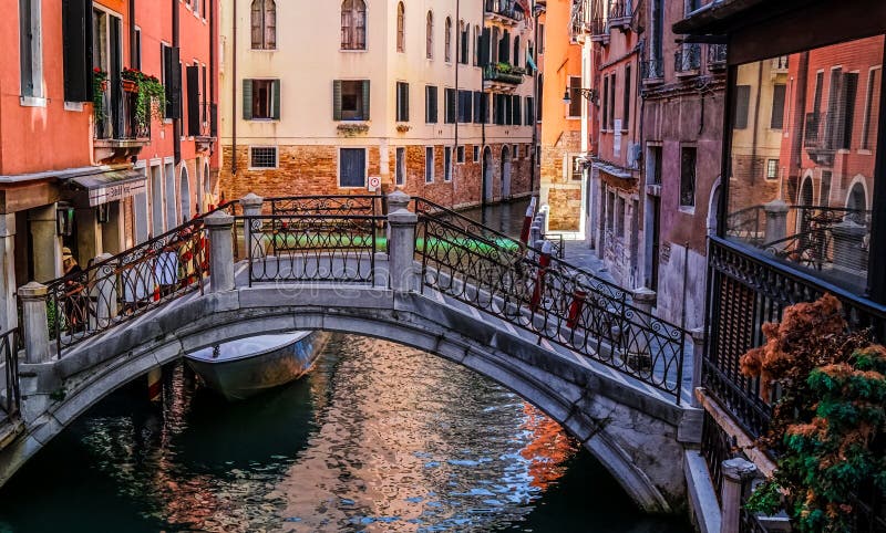 Amazing bridge of Venice editorial image. Image of italian - 255733100