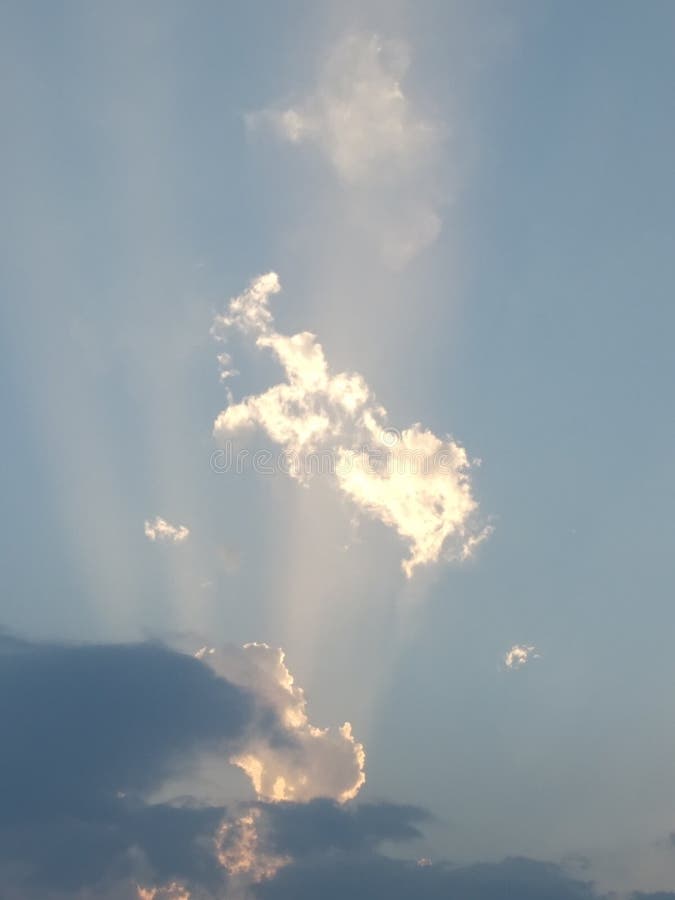 Amazing Cloud and Sunbeam Pattern Stock Photo - Image of cloud, ausum ...
