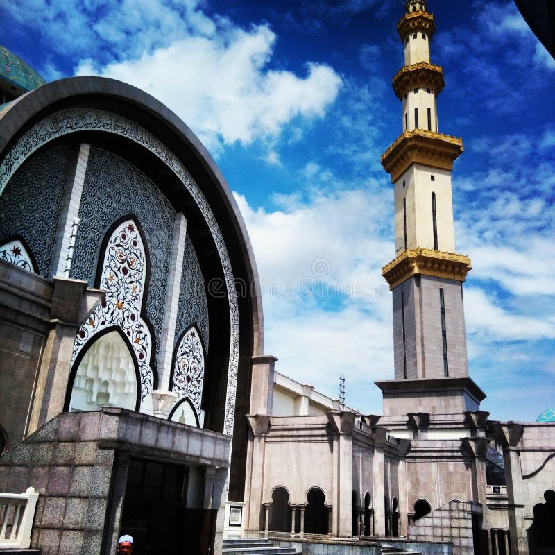 Amazing mosque editorial photography. Image of mosque - 83744857