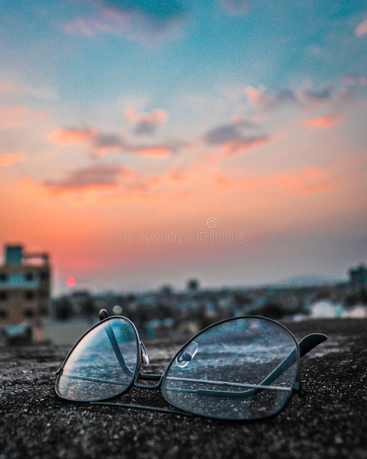 Amazing picture of goggle stock image. Image of sunlight - 201448929