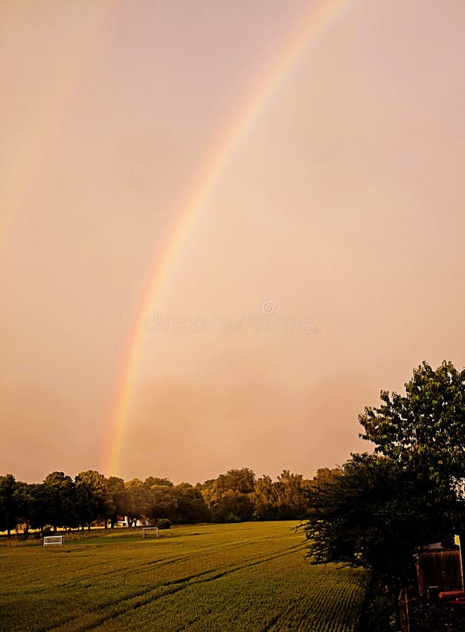 Rainbow at Sea Sunset on Blue Pink Sky Yellow Clouds Skyline ,water Sea ...