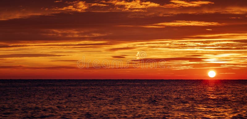 Amazing Rising Sun at Sea Horizon Stock Image - Image of pano, nature ...