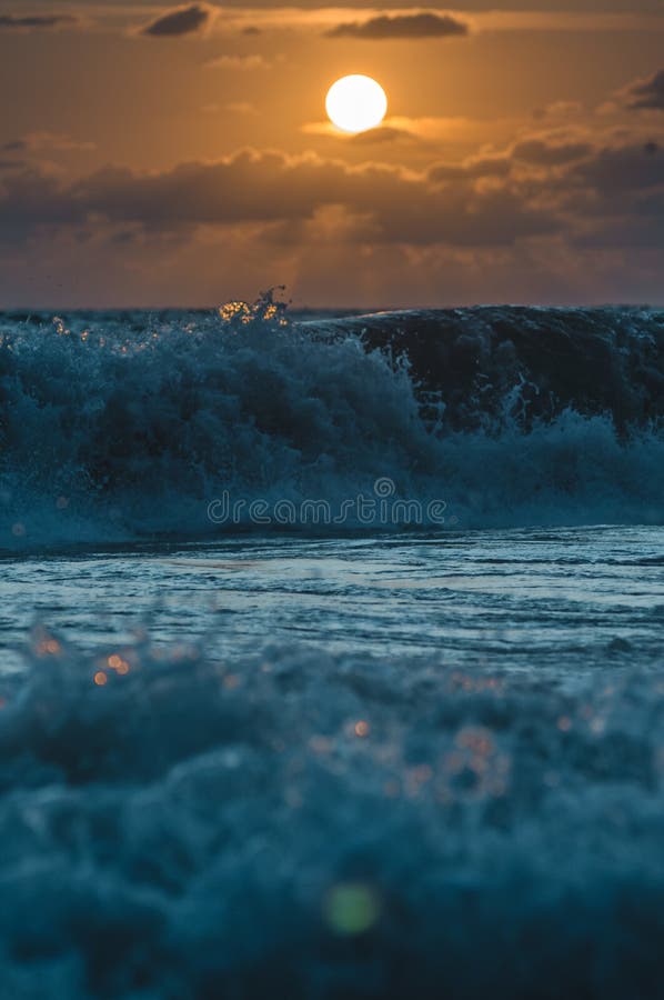Amazing Sea Sunset, the Sun, Waves, Clouds Stock Photo - Image of blue ...