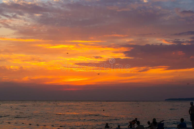 Amazing Sea Sunset, the Sun, Waves, Clouds Editorial Photography ...
