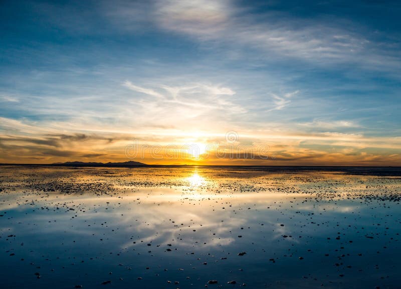 Amazing Sunset Scenery on Salar De Uyuni Stock Image - Image of flat ...