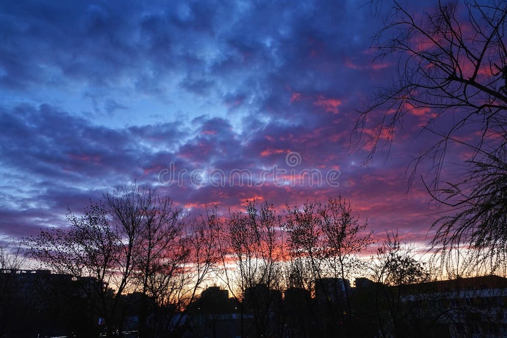 Amazing Sunset Somewhere in Bucharest Downtown Stock Photo - Image of streetphoto, downtown ...