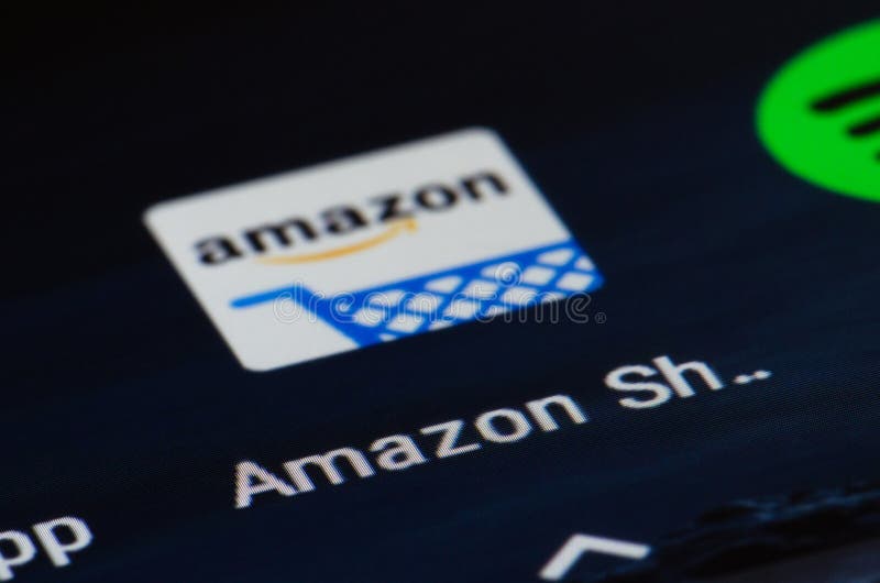 Amazon app editorial photo. Image of american, business - 138649816