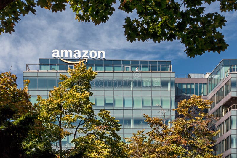Amazon Building redaktionell arkivbild. Bild av bygger - 167266387