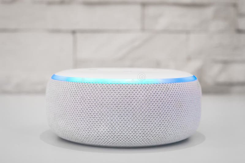 Amazon Echo Dot , Alexa Voice Controlled Speaker with Activated Voice ...