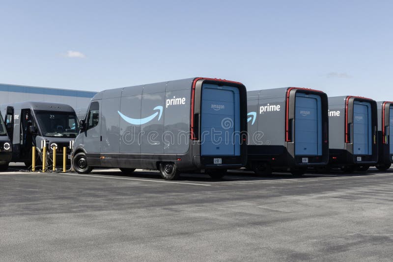Amazon Prime EV Electric Delivery Vans from Rivian. with a Net-zero ...