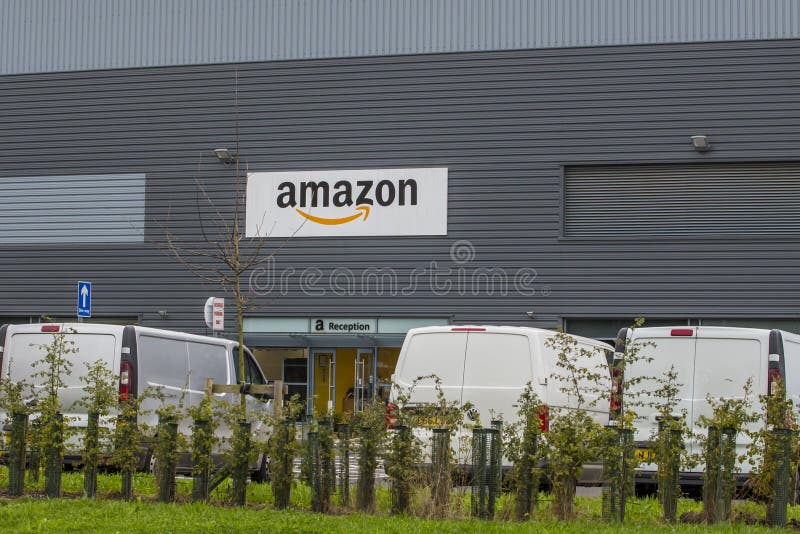 Amazon Distribution Centre, Editorial Stock Photo - Image of amazon ...