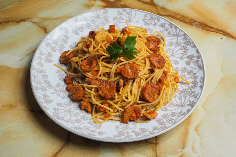 Amazonian Spaghetti, with Jerky and Chorizo. Peruvian Amazon Cuisine ...