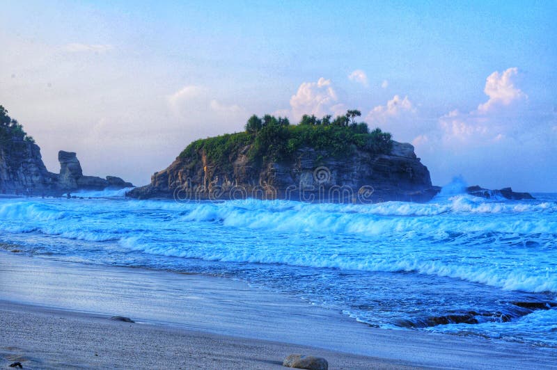 Ambiance Sur La Plage. Dans Le Centre De Java Indonesia. Prise En Grand ...