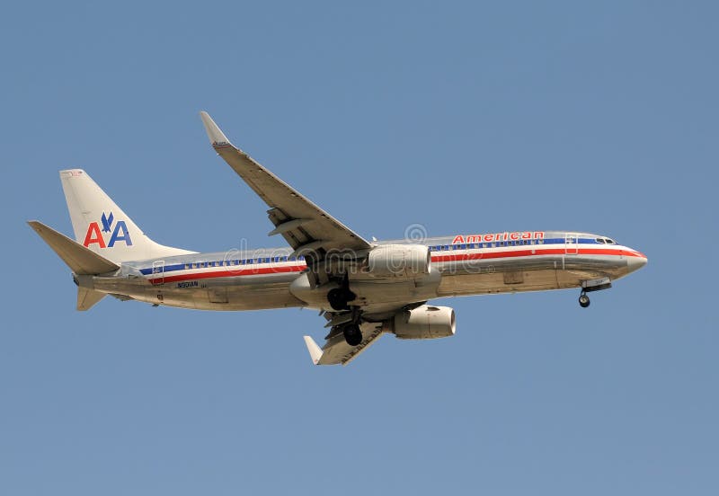 American Airlines Passenger Jet Editorial Stock Image - Image of boeing ...