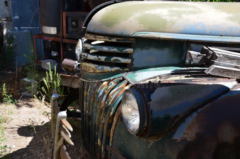 American Beauty Left To Rust. Stock Photo - Image of motor, abandoned ...