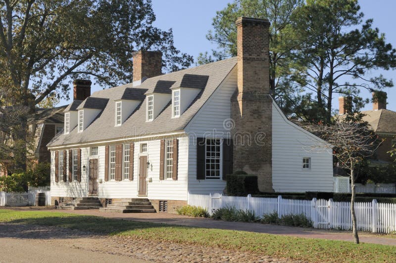 Small Colonial Homes American
