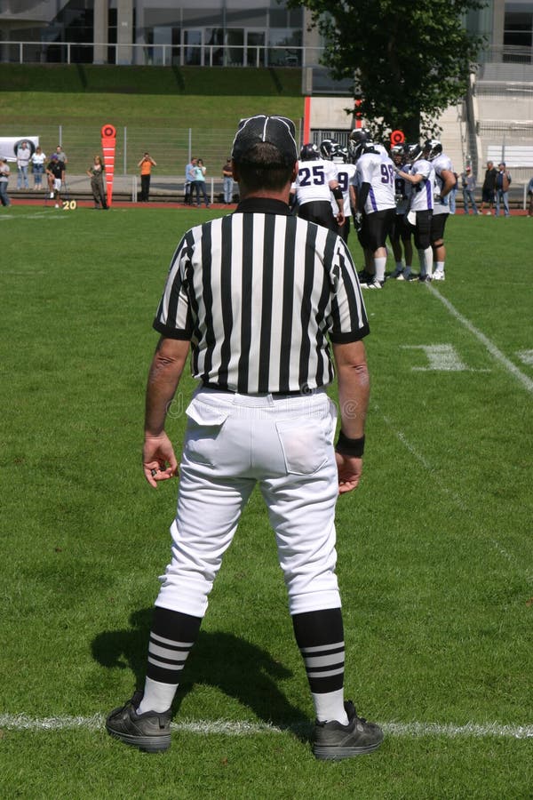 NFL Referees editorial photography. Image of sports, game - 74029952