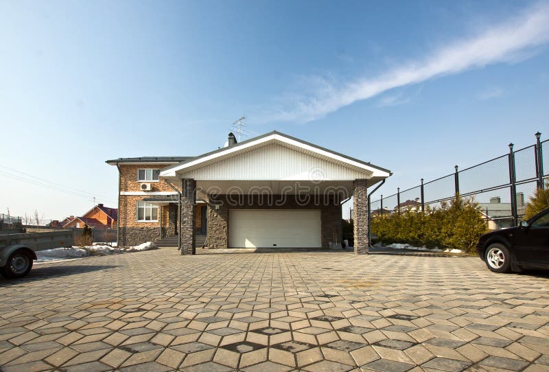 American garage stock image. Image of estate, door, siding - 19095765