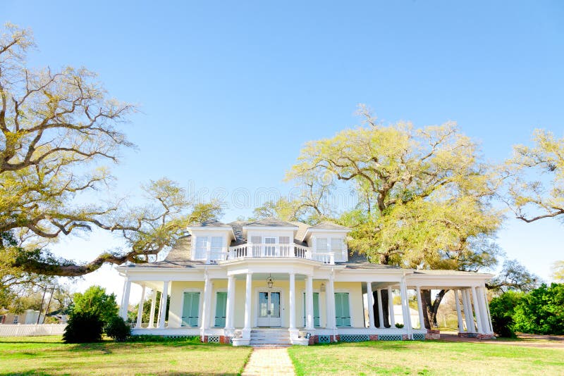 American Home: Southern-Style Mansion Stock Photo - Image of classical ...