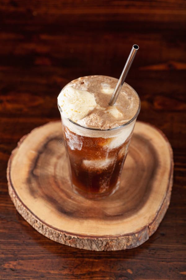 American Ice Cream Float with Soft Drink Stock Image - Image of froth ...