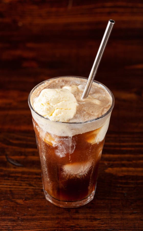 American Ice Cream Float with Cola Stock Image - Image of cool, froth ...