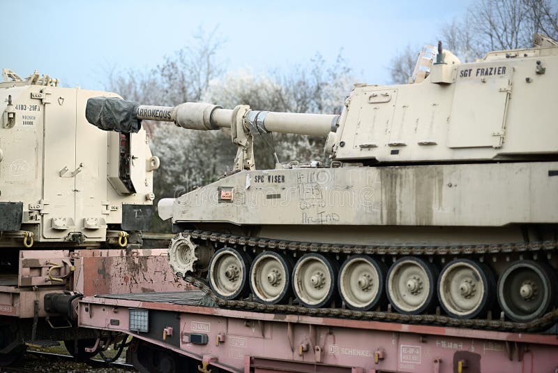 M109a6 Paladins Stock Photos - Free & Royalty-Free Stock Photos from ... M109a6 Paladins Stock Photos - Free & Royalty-Free Stock Photos from ...