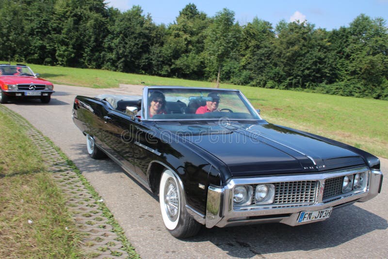 American Oldtimer editorial photo. Image of convertible - 37085691