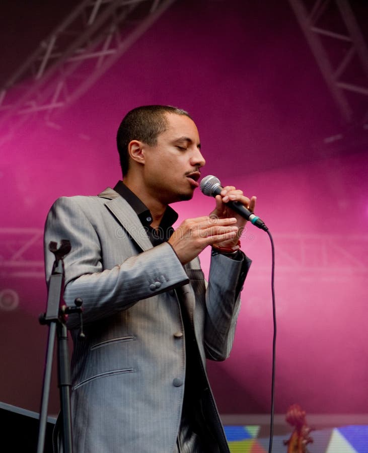 American Star Vocalist Jose James Editorial Image - Image of jose, band ...