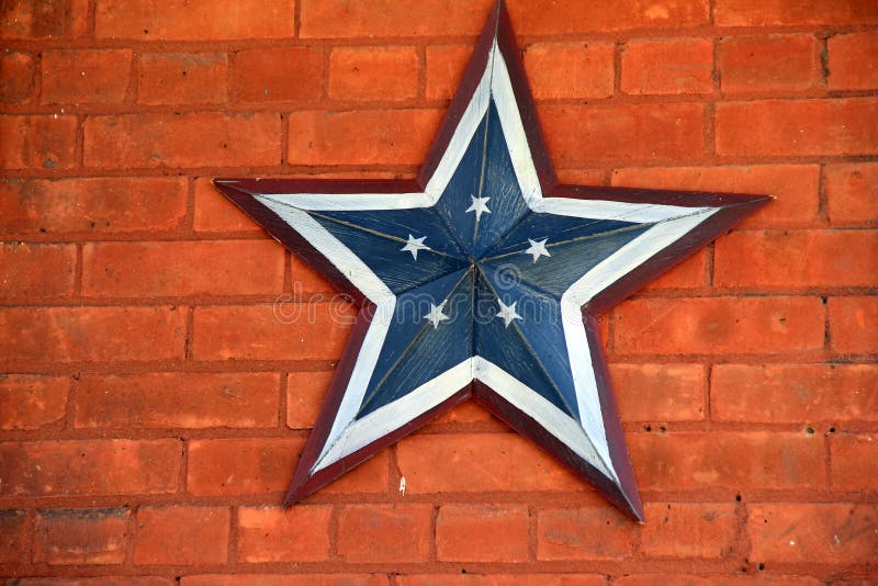 Rode ster stock afbeelding. Image of monument, slag, steen - 15870663