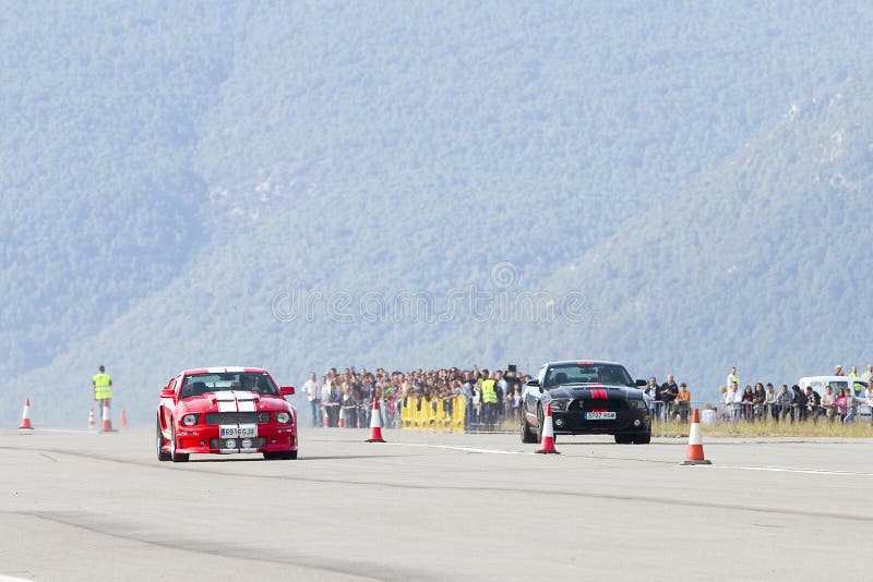 Amerikanisches Autorennen redaktionelles stockbild. Bild von shelby ...