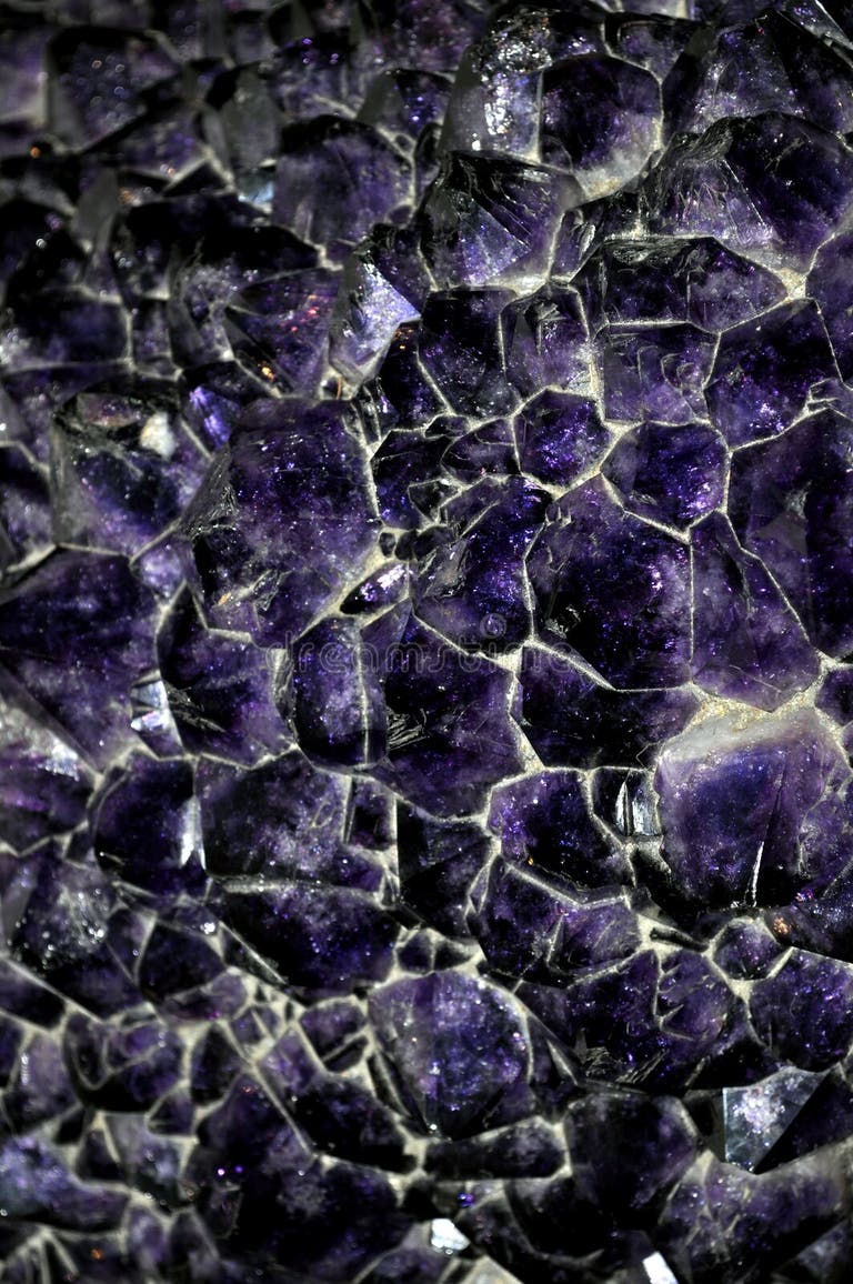 1,259 Amethyst Geode Black Background Stock Photos - Free & Royalty ...